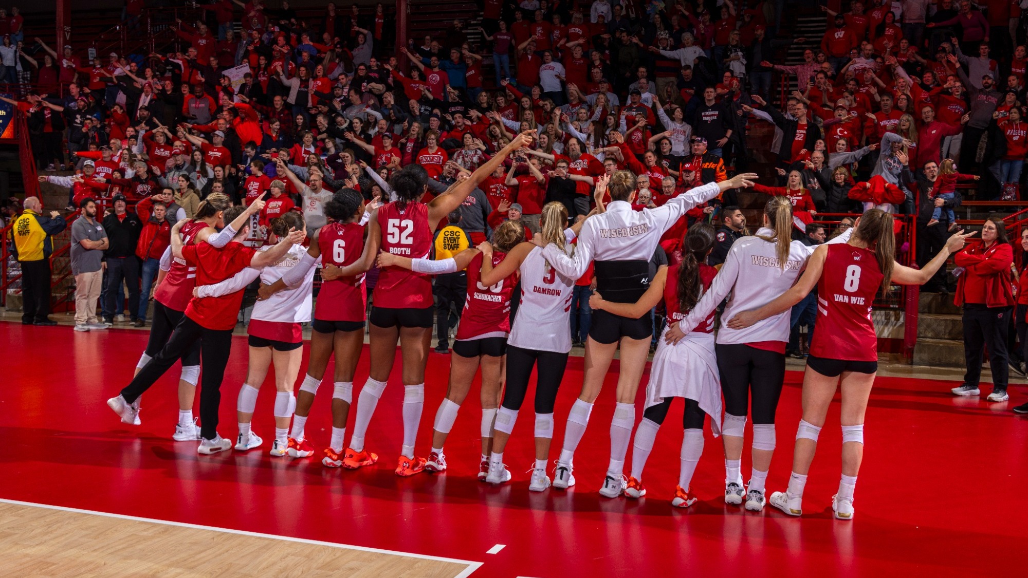 Volleyball Announces Silent Set Match | Wisconsin Badgers