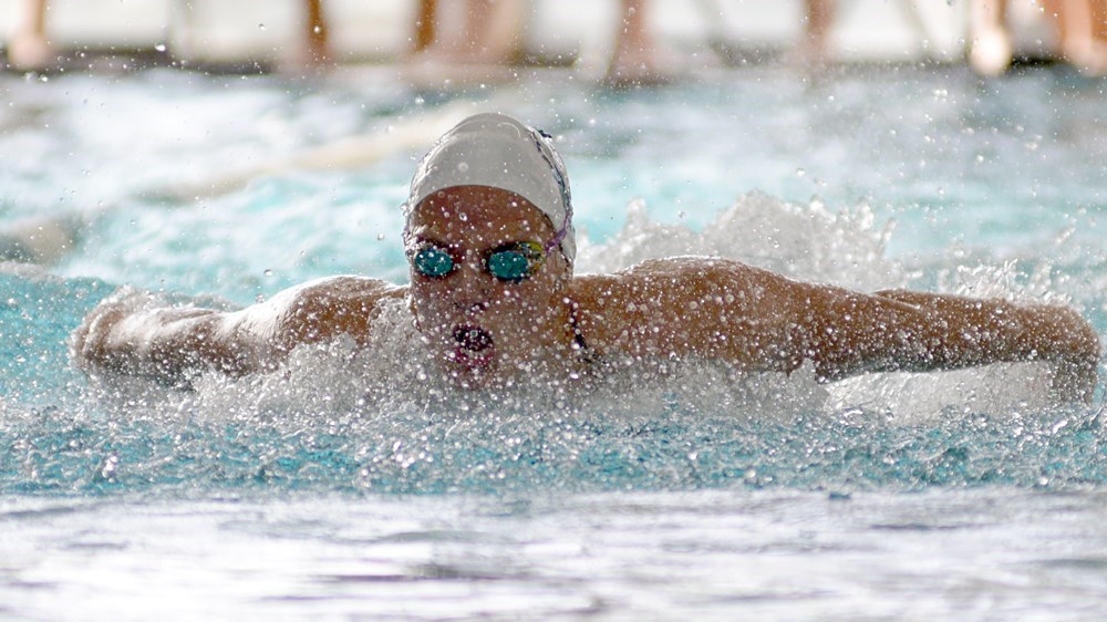 Peggy de Villiers - 2015-16 - Women's Swimming and Diving - University ...