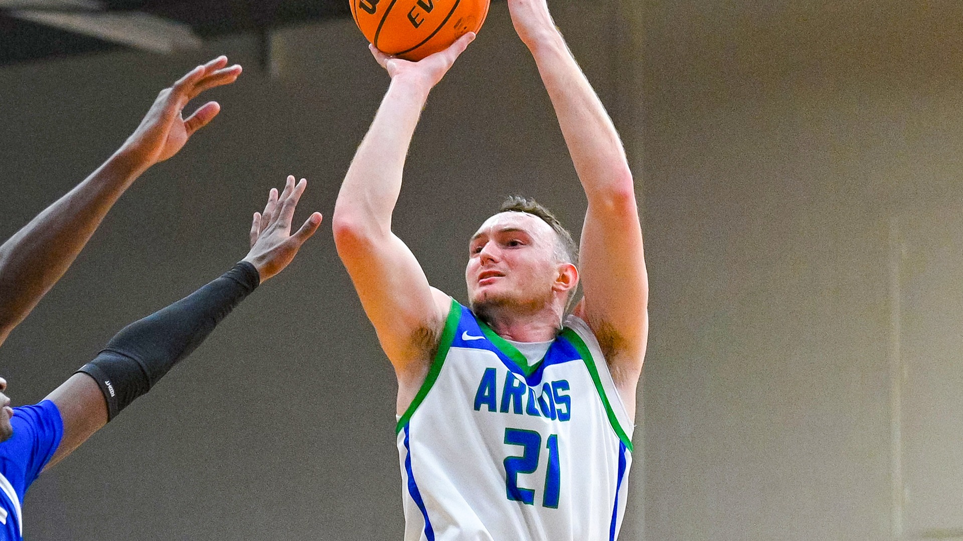 UWF Gets Back On The Right Track With 72-54 Win at Shorter - University ...