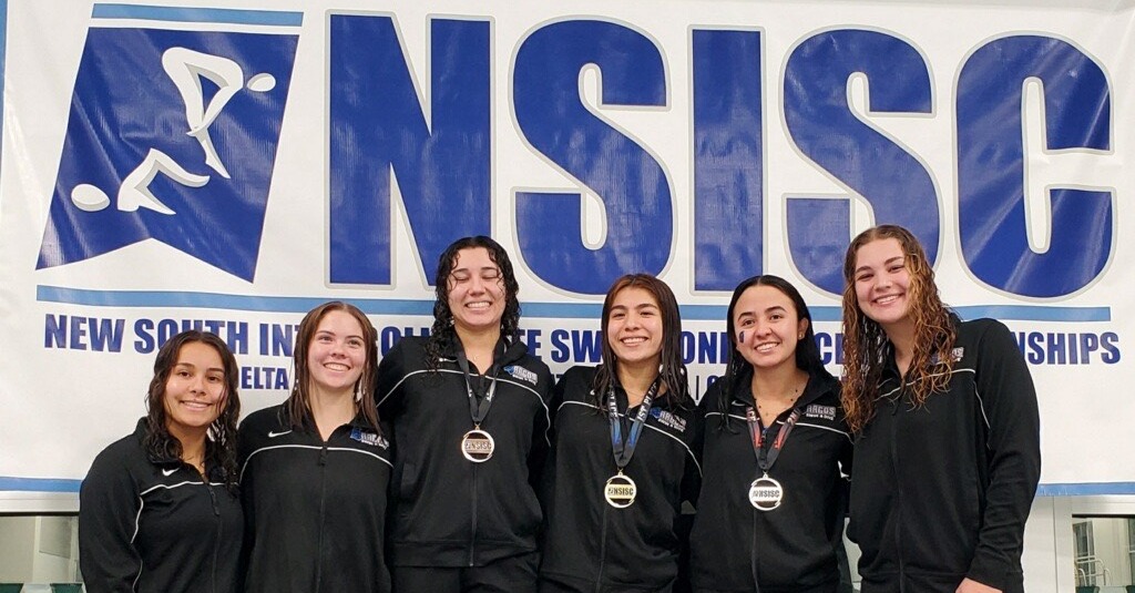 No. 6 Swimming & Diving Maintain First Place Lead After Day Two ...