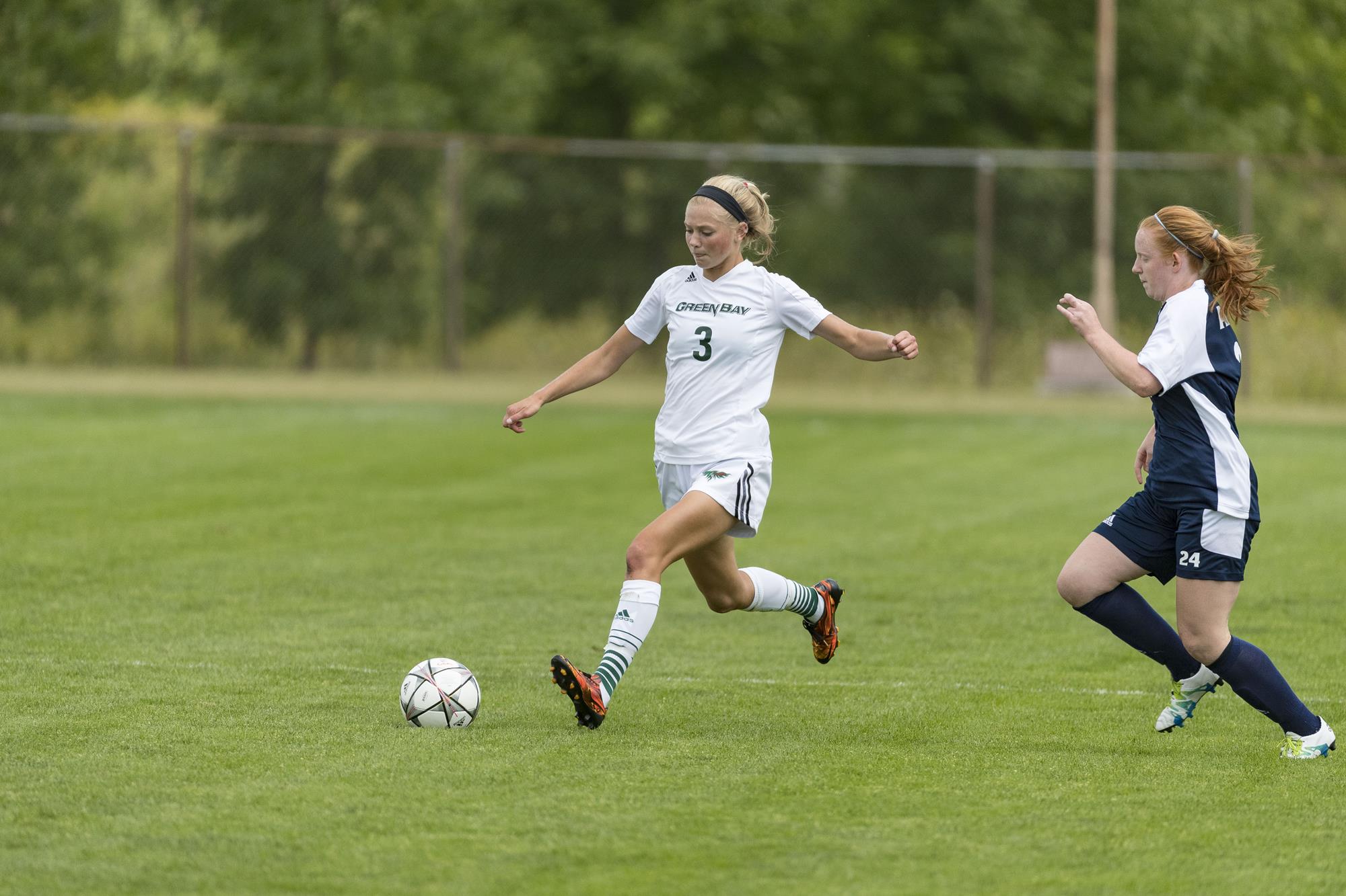 Alyssa Barnes - Women's Soccer - University of Wisconsin Green Bay ...