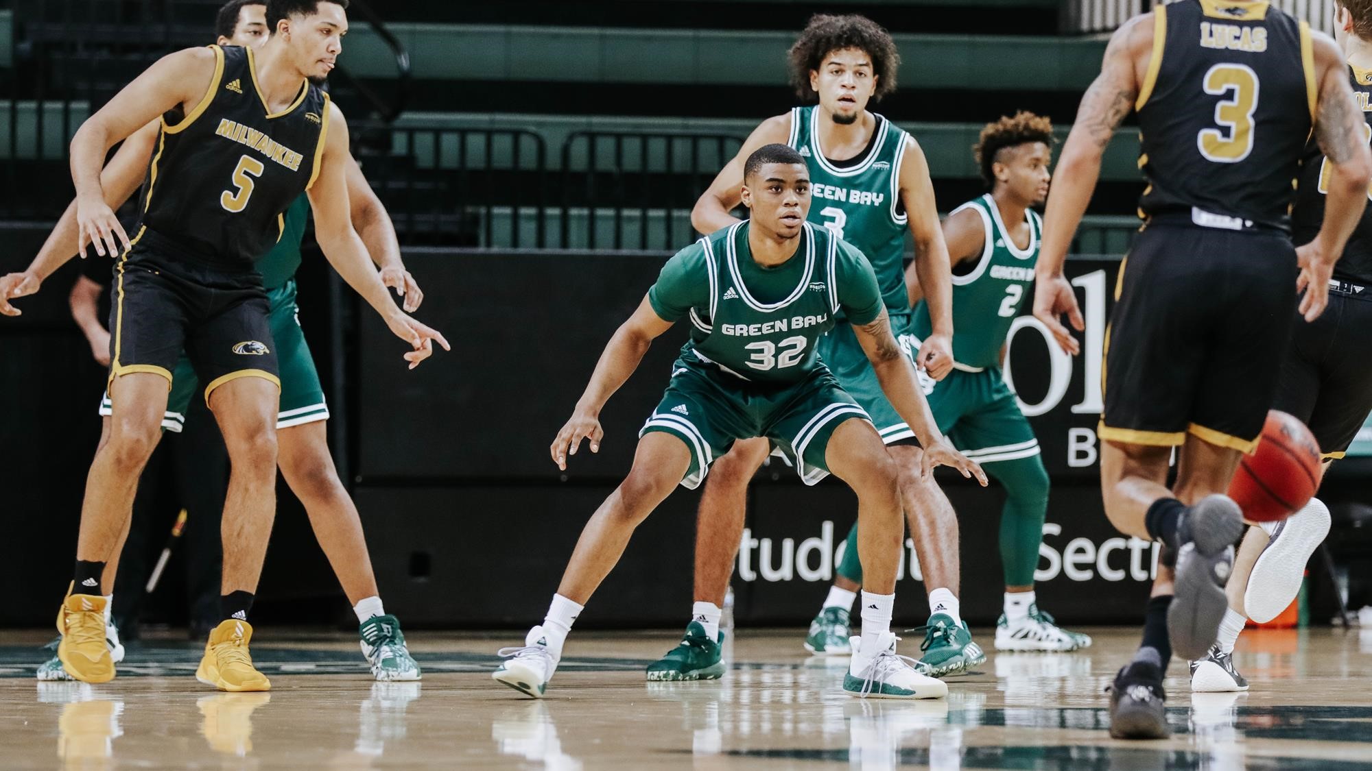 Green Bay Falls as Milwaukee Pulls Away Down the Stretch - University ...