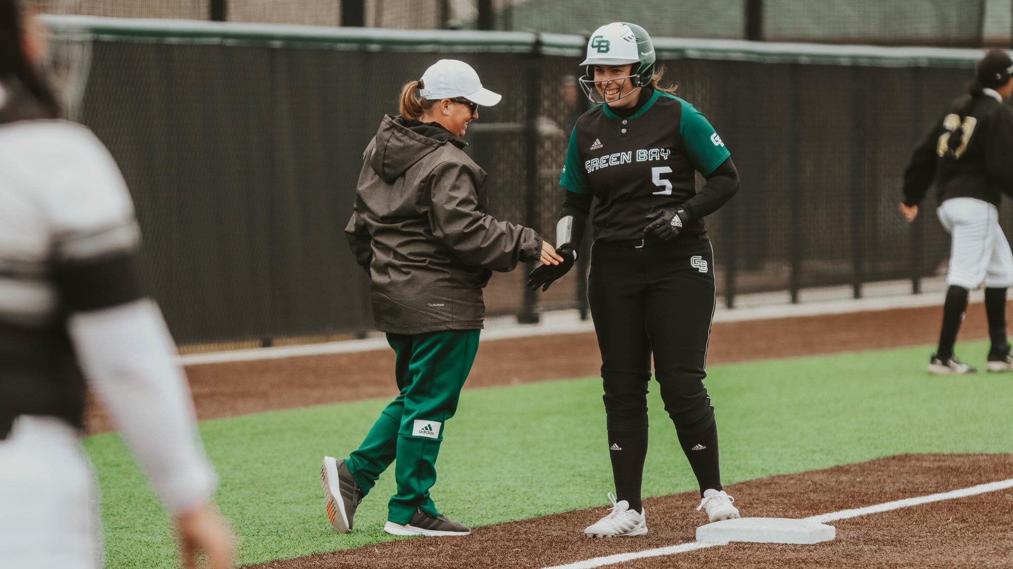Becca Edwards - Softball - University of Wisconsin Green Bay Athletics