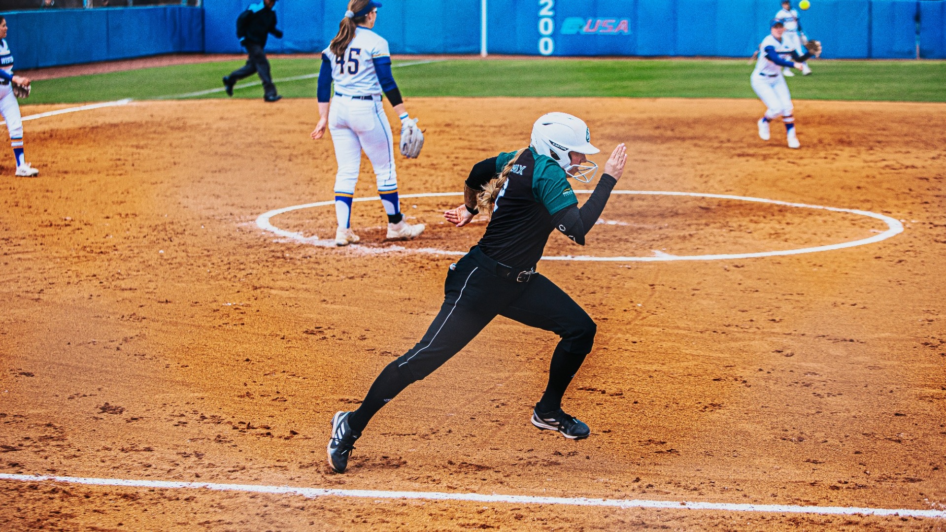 Tiffany Giese - Softball - University of Wisconsin Green Bay Athletics