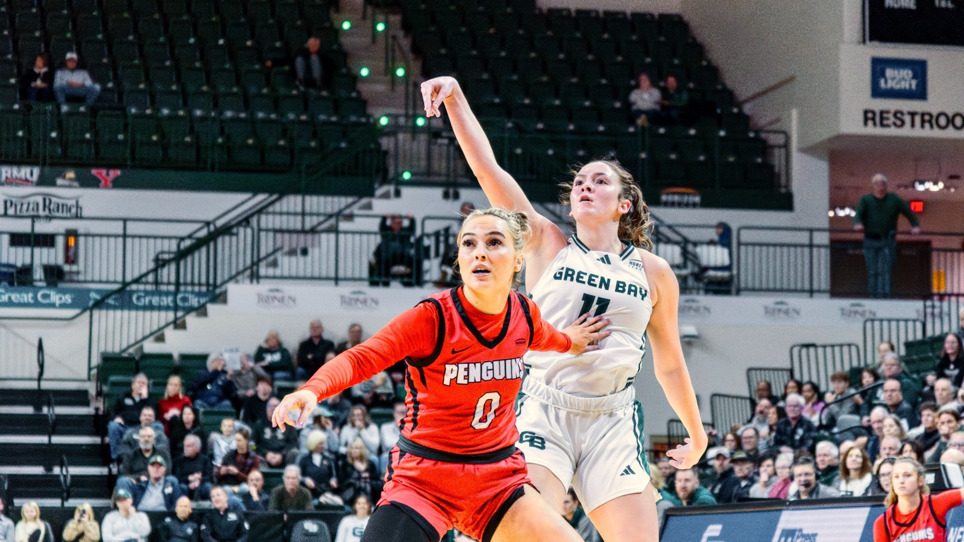 Kondrakiewicz Paces Green Bay to Eighth Consecutive Win - University of ...