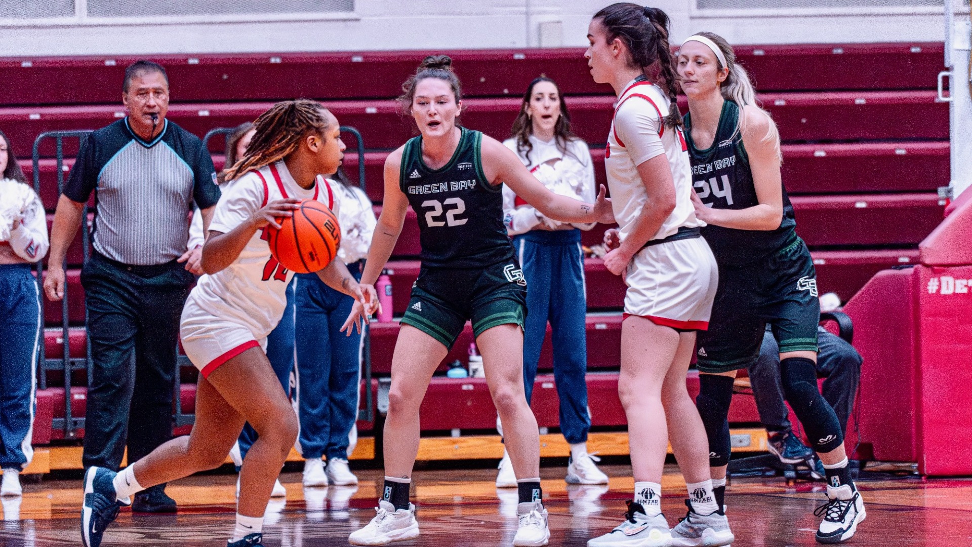 Green Bay's Bench Comes Alive in Victory over Detroit Mercy ...