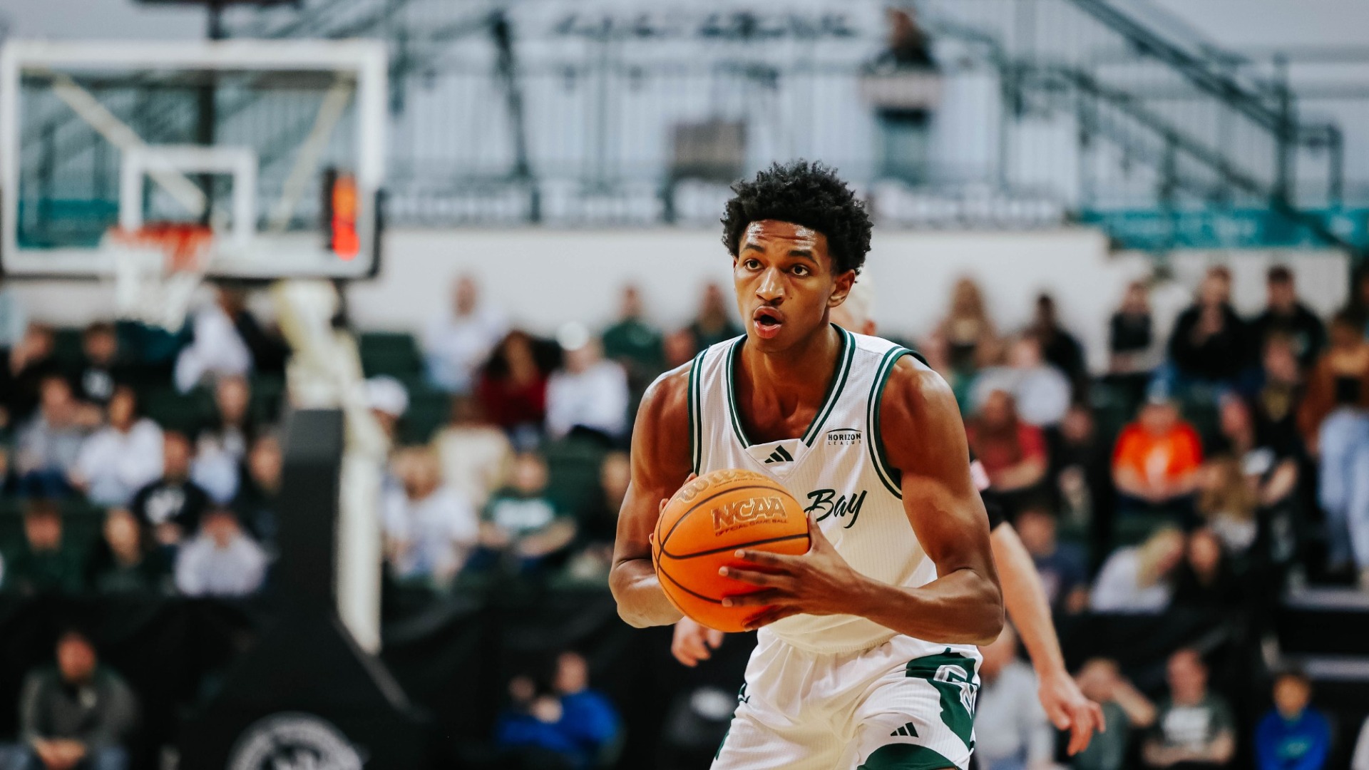 Elijah Jones - Men's Basketball - University of Wisconsin Green Bay ...