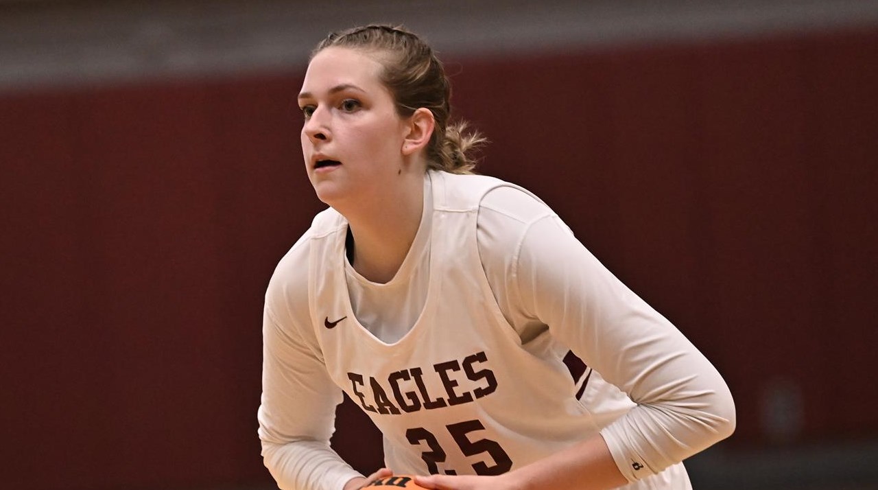 UWL Drops WIAC Opener at UW-Platteville - University of Wisconsin La ...