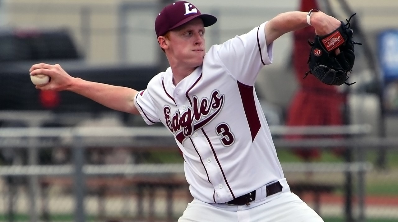 Baseball Defeats Southern Maine - University of Wisconsin La Crosse ...