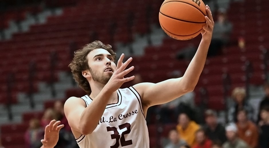 UW-Oshkosh Uses Second Half Rally to Earn WIAC Win - University of ...