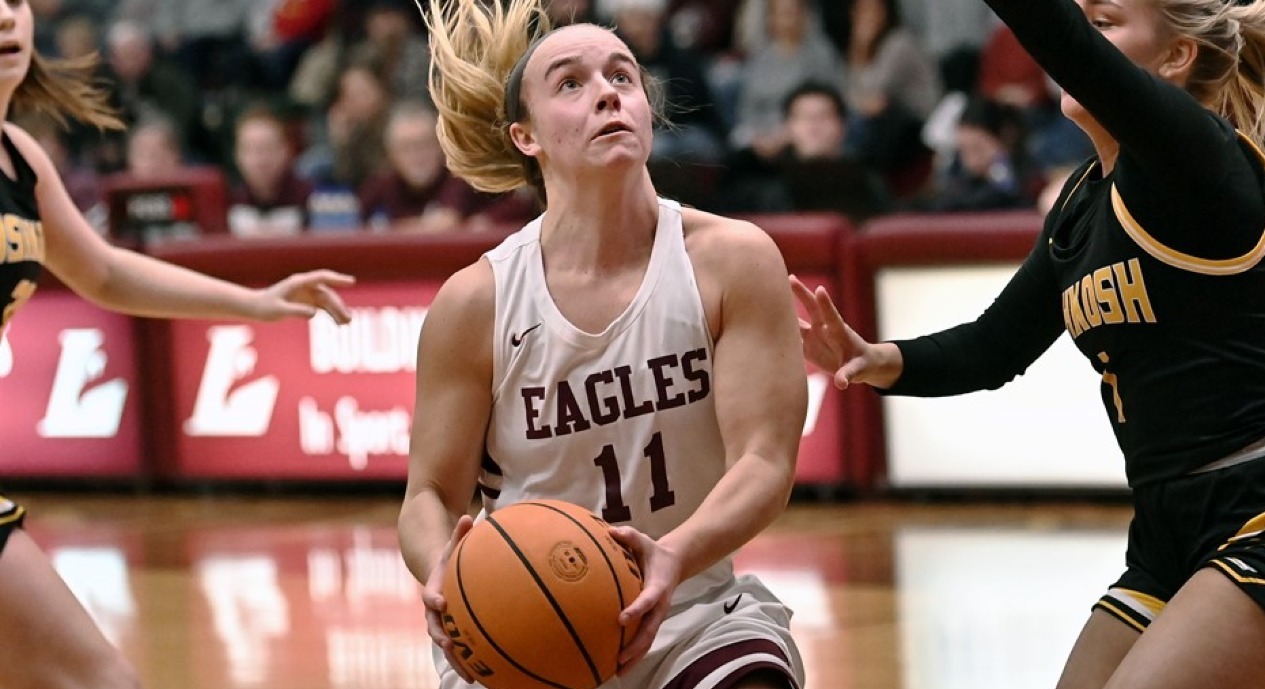 UWL Defeats UW-Oshkosh in Regular Season Home Finale - University of ...