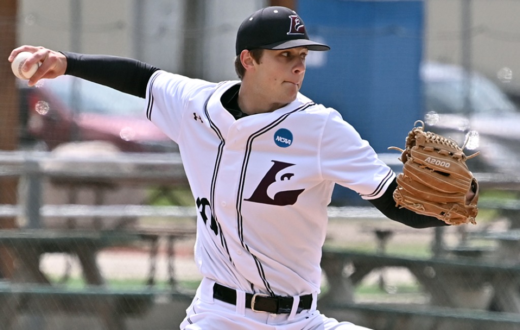 UWL Defeats Bethany Lutheran to Open NCAA III Regional; Katz Earns Win ...