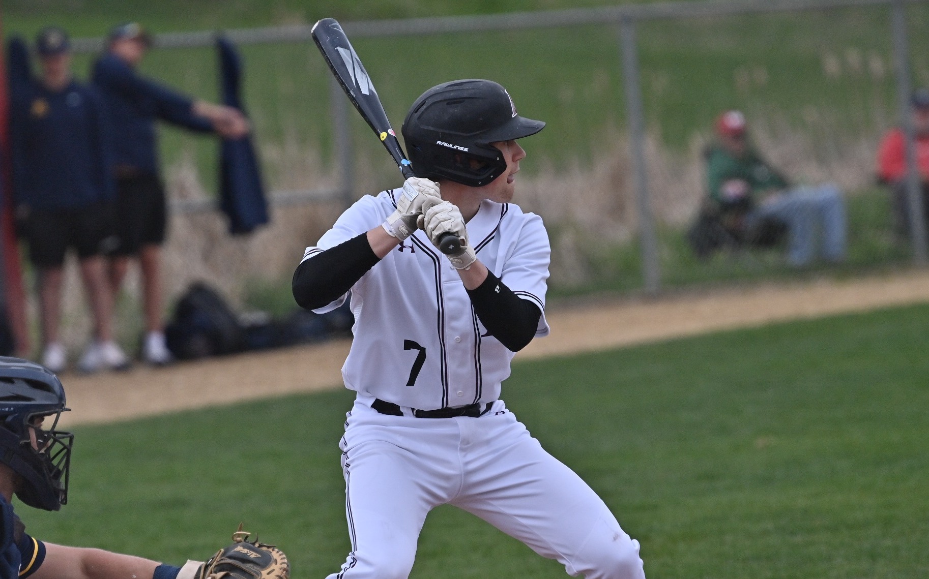 UWL Completes Sweep of UW-Eau Claire in Regular-Season Finale; Advance ...