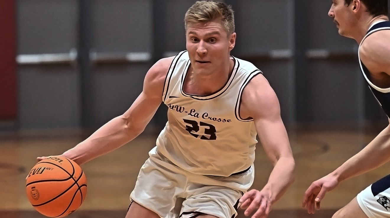 UWL Falls in Overtime to UW-Stout in WIAC First Round; Five Players in ...