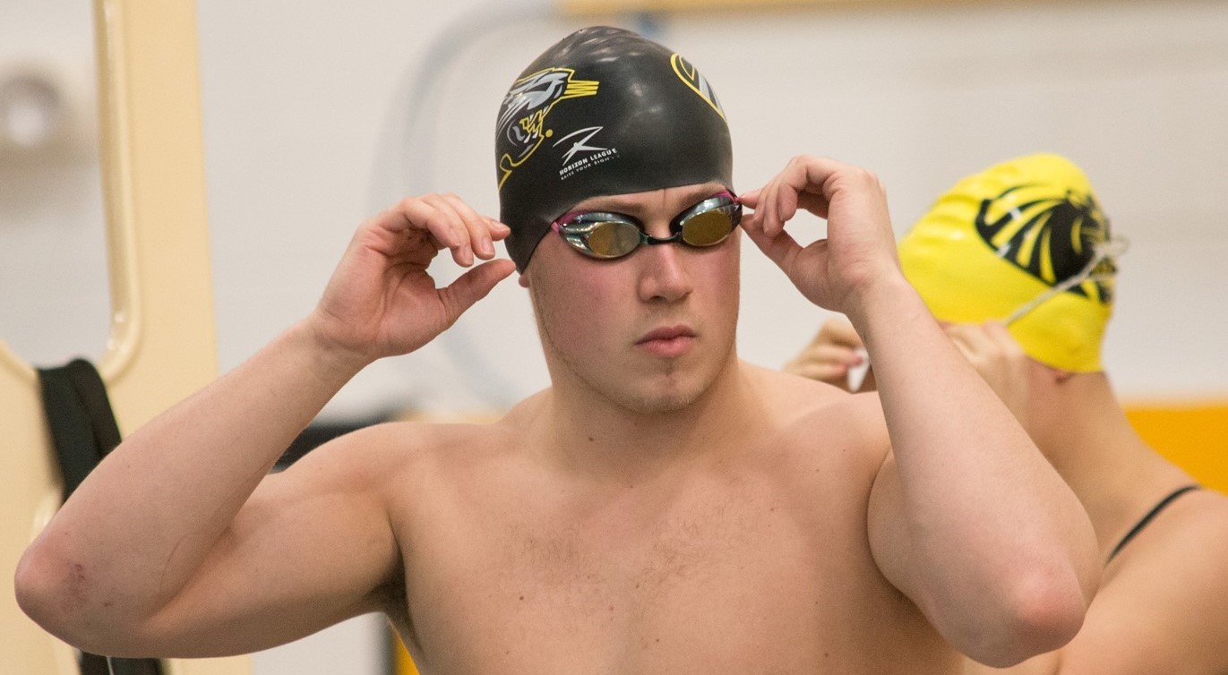 Evan Kuker - 2016-17 - Men's Swimming & Diving - Milwaukee Athletics