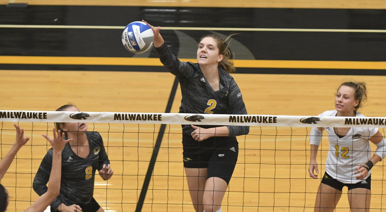 Makenzie Mroczenski - 2020 - Women's Volleyball - Milwaukee Athletics