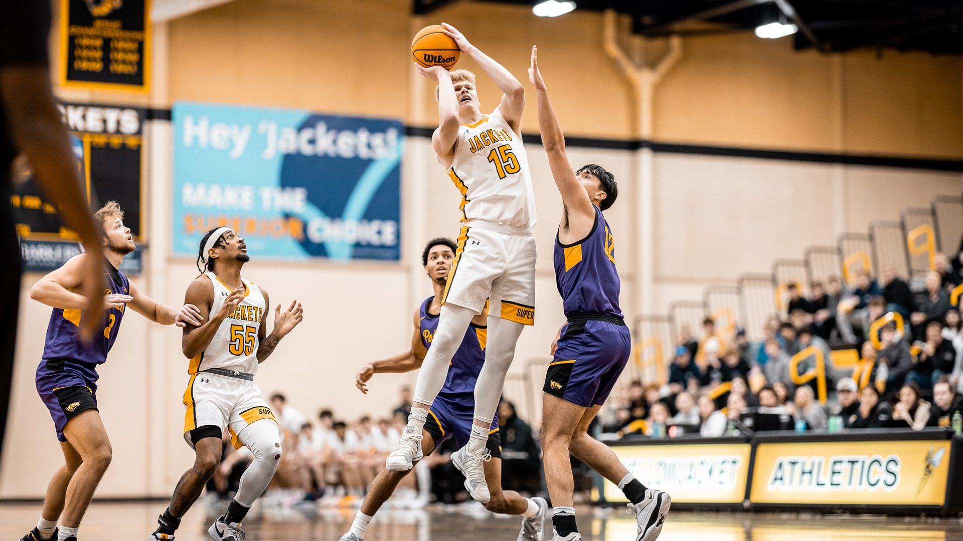 Stevens Point Snaps Men's Basketball's Winning Streak - University of ...