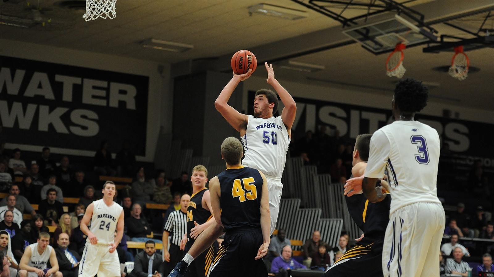 Isaac Quinn - 2015-16 - Men's Basketball - University of Wisconsin ...