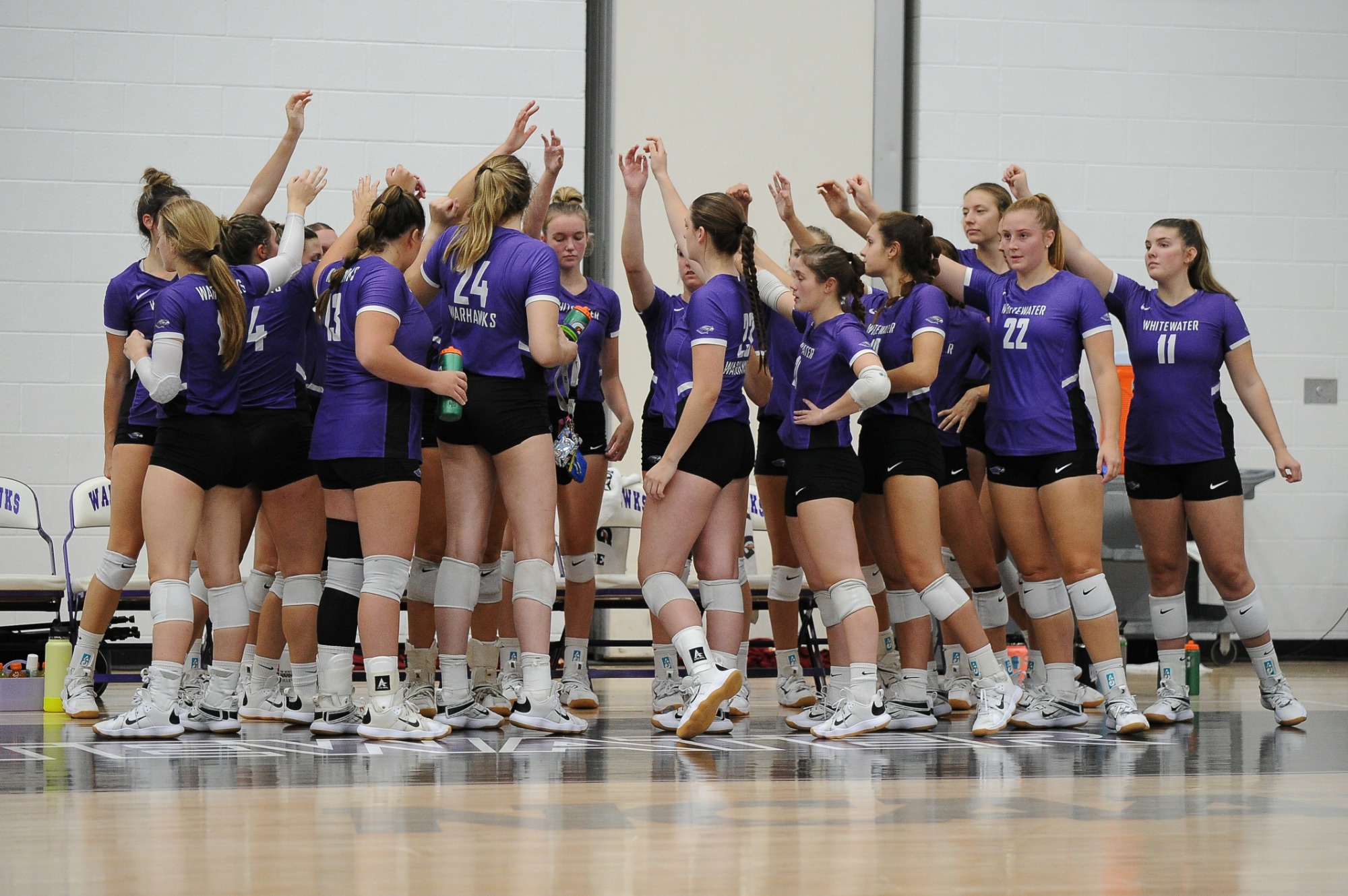 Warhawks Split at NYU Fall Invite - University of Wisconsin-Whitewater Athletics