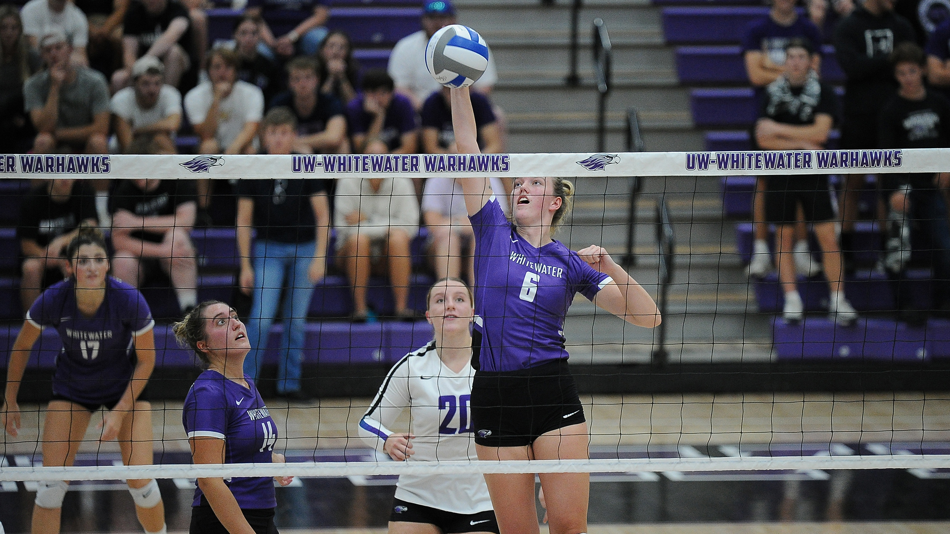 Warhawks Wrap Up Dig Panici with Pair of Wins - University of Wisconsin-Whitewater Athletics