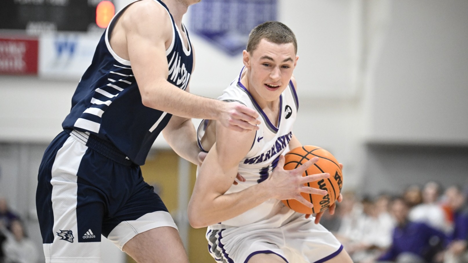 Warhawk Men Cruise to Big Win over Stout - University of Wisconsin-Whitewater Athletics