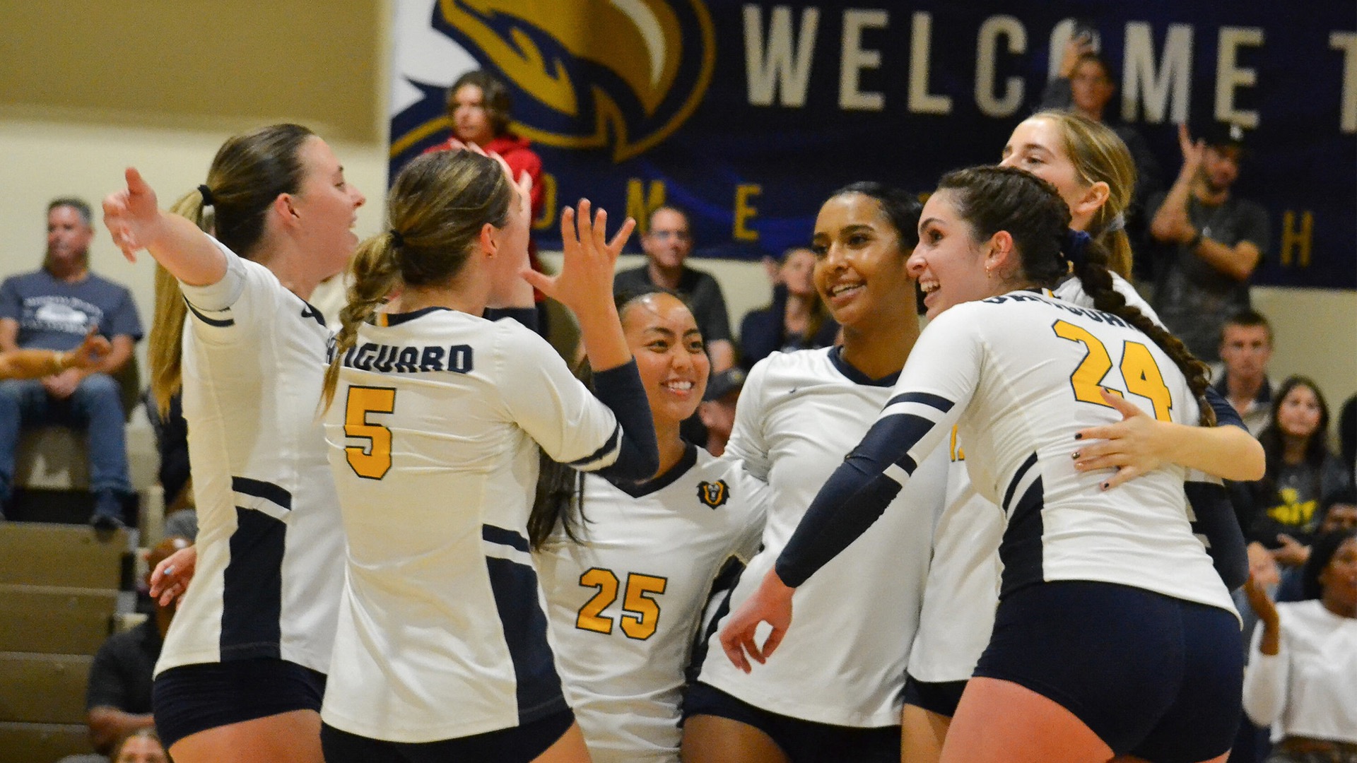 Women’s Volleyball Sets School Record For Longest Win Streak - Vanguard ...