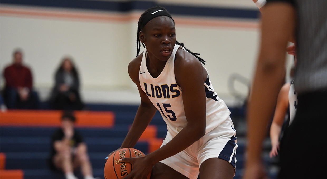 Akullu Erupts For Career-High 41 In Win Over Bethesda - Vanguard University