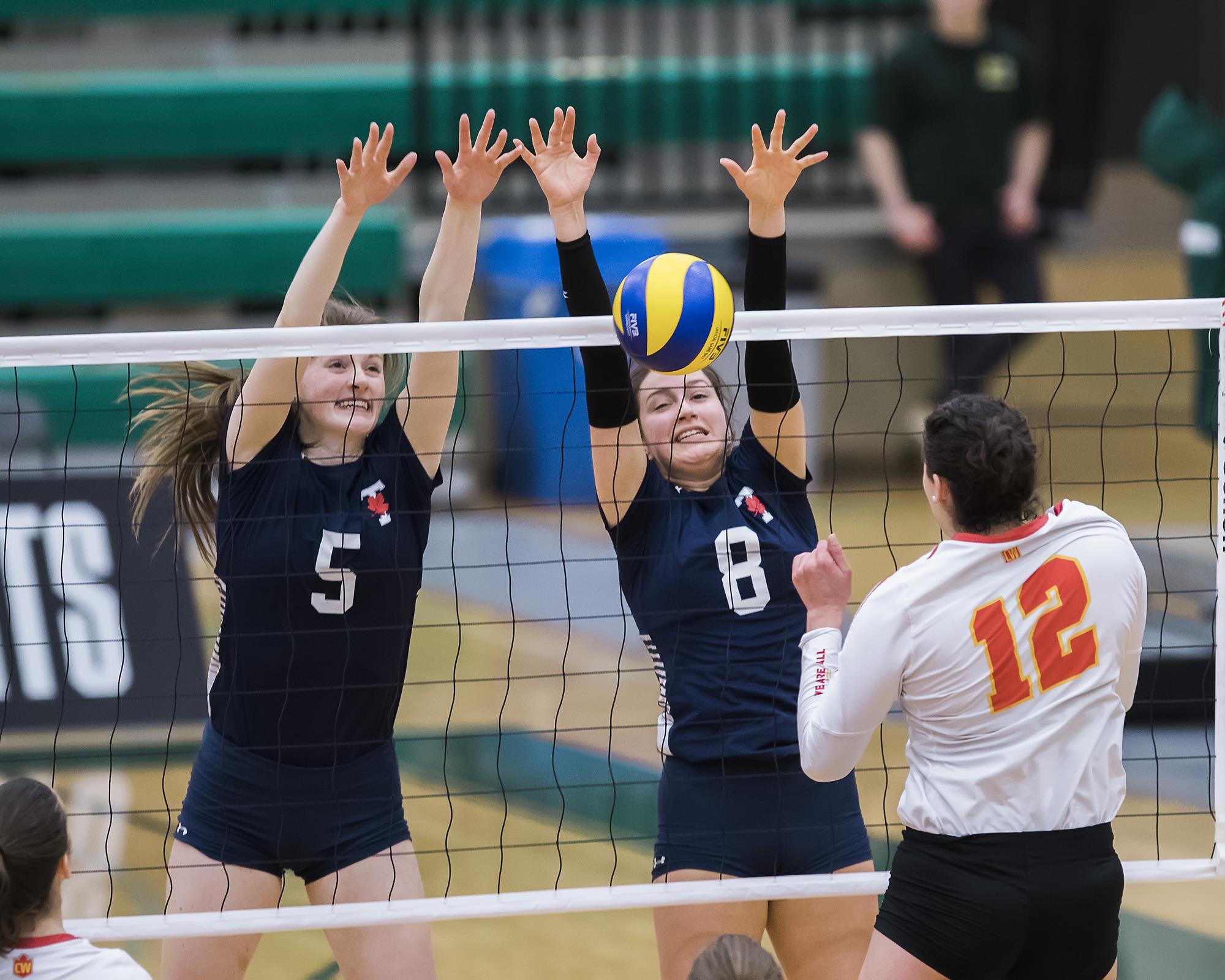 DORMANN, PATRICK POWER BLUES PAST DINOS - University of Toronto Athletics