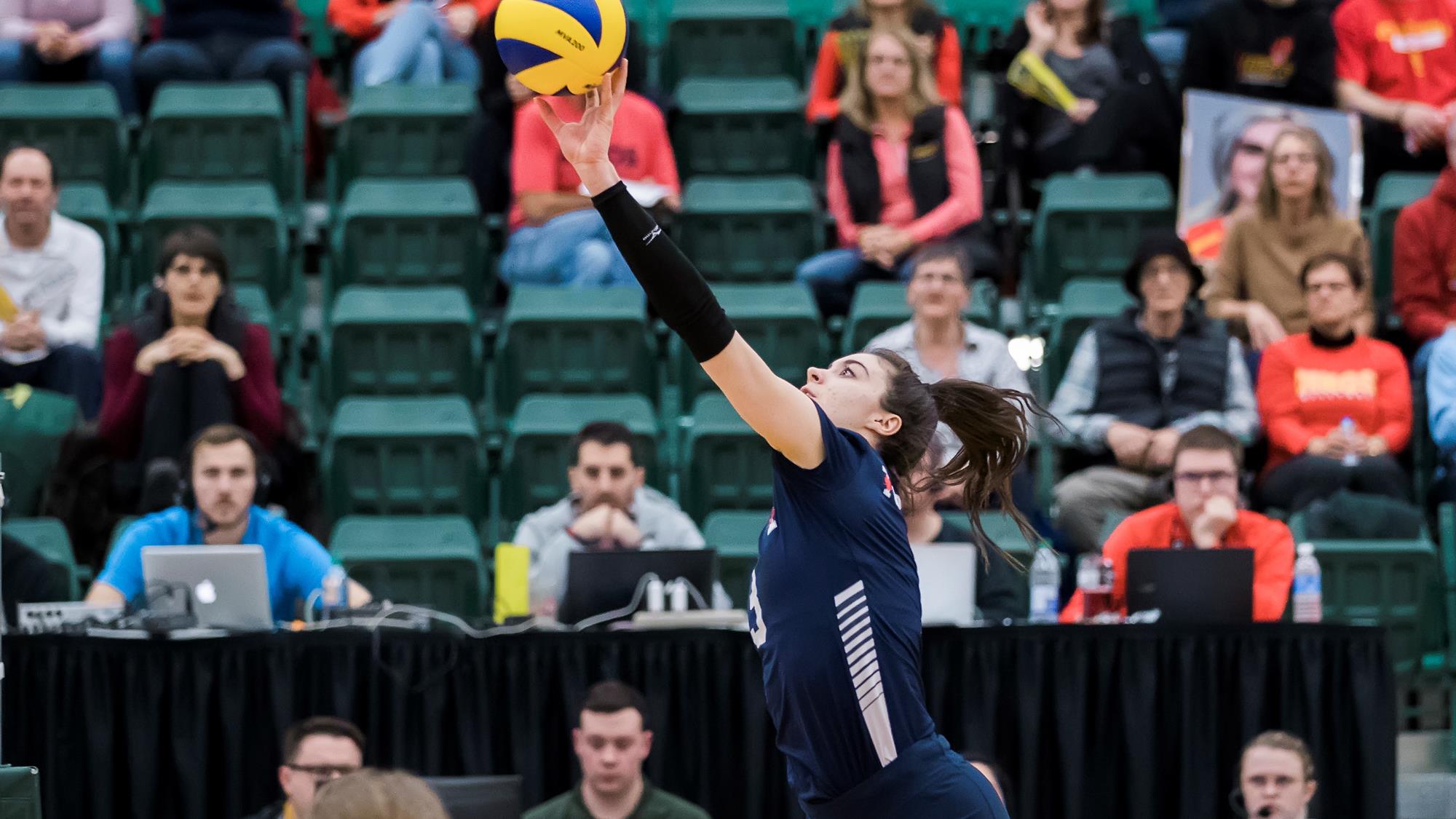Alina Dormann - Women's Volleyball - University of Toronto Athletics