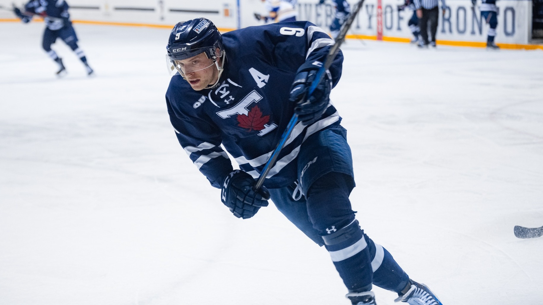 ROBINSON SIGNS WITH INDY FUEL OF ECHL - University of Toronto Athletics