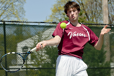 Ben Guzick - 2011-12 - Men's Tennis - Vassar College Athletics