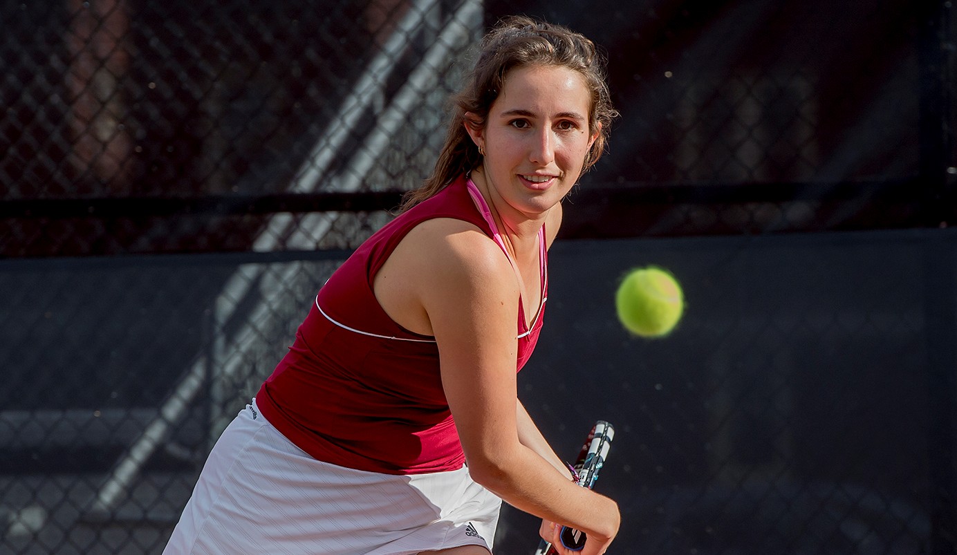 Shayna Becker - 2016-17 - Women's Tennis - Vassar College Athletics
