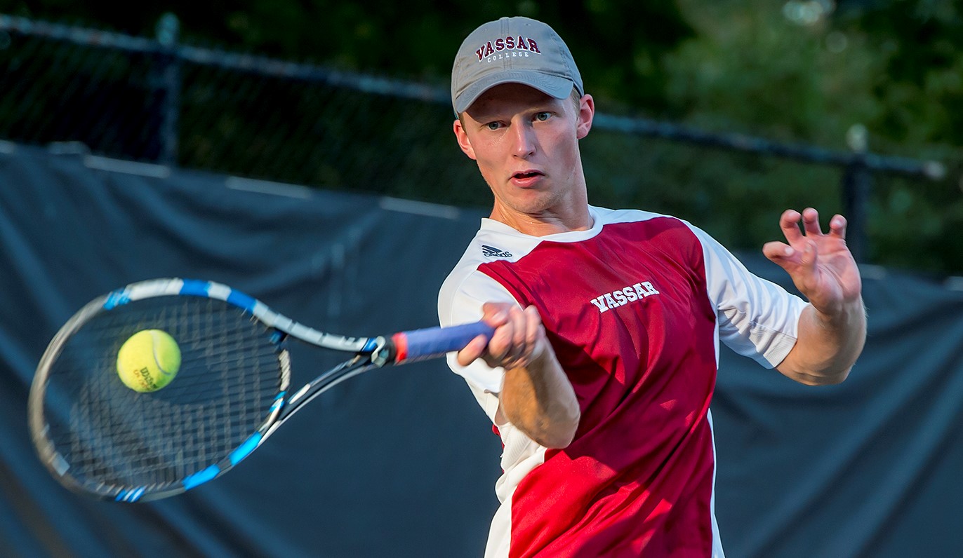 Adam Krueger - 2020-21 - Men's Tennis - Vassar College Athletics