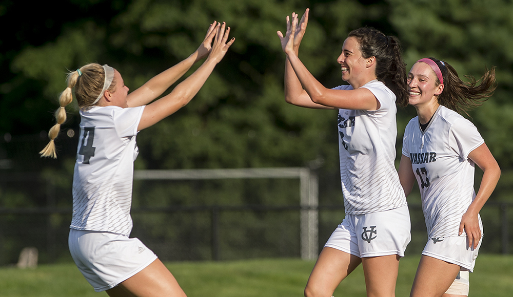 Emma Tanner - 2020 - Women's Soccer - Vassar College Athletics