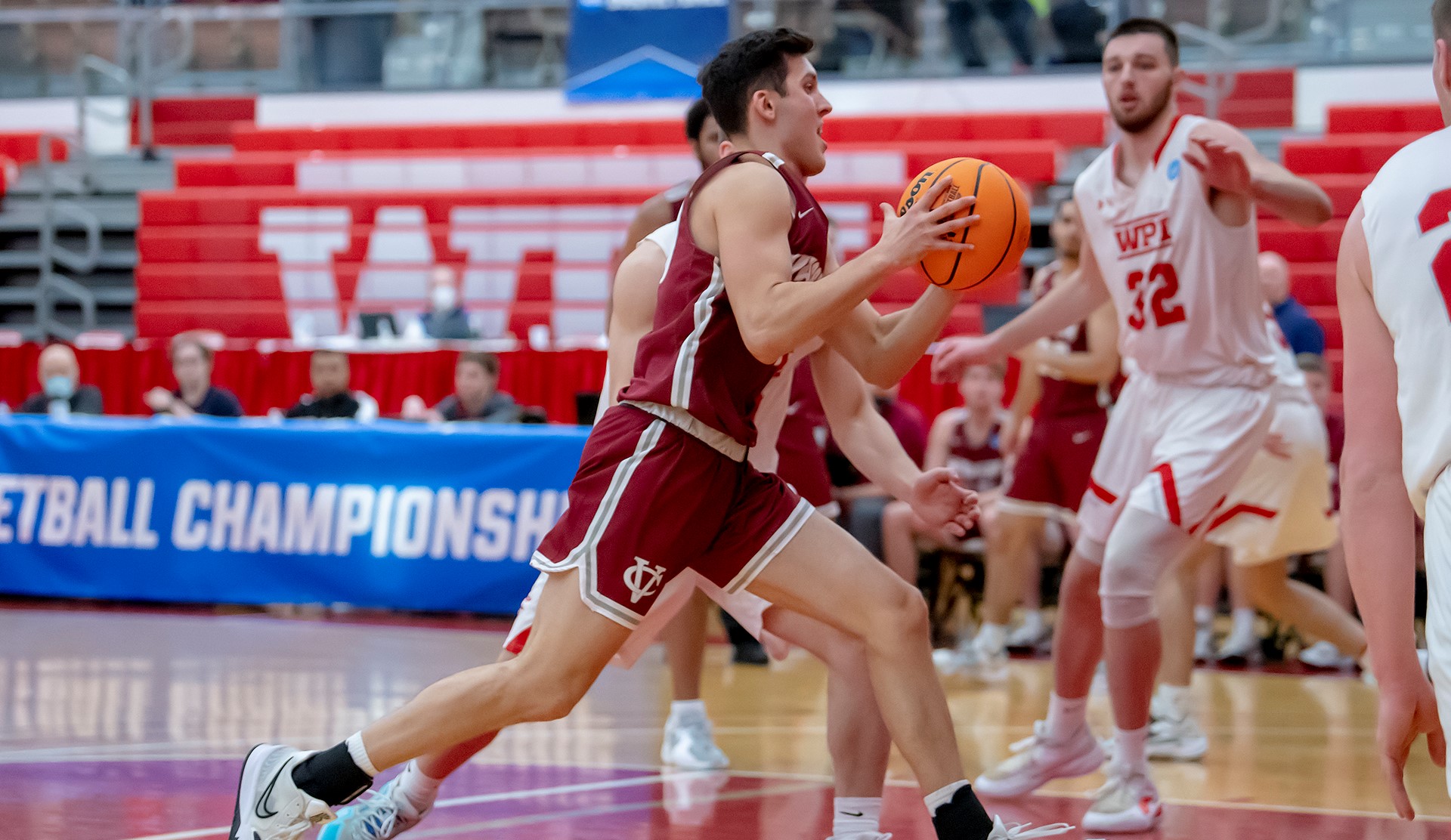 Avni Mustafaj - 2022-23 - Men's Basketball - Vassar College Athletics