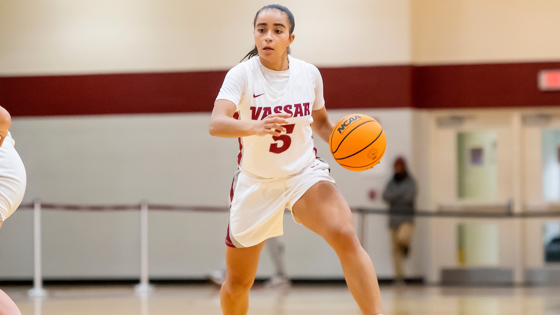 Women's Basketball Wins Fourth Straight Against St. Lawrence - Vassar ...