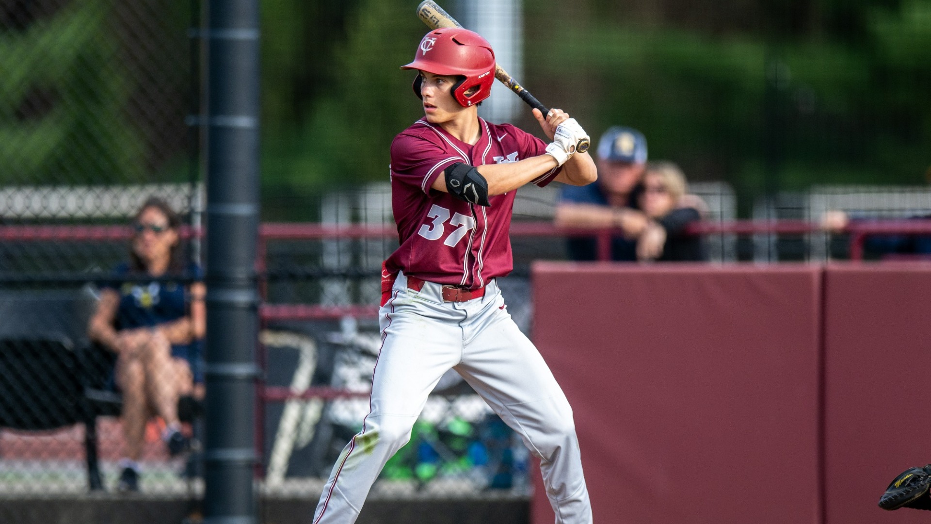 Baseball Outlasts Purchase in Extra Inning Thriller - Vassar College ...
