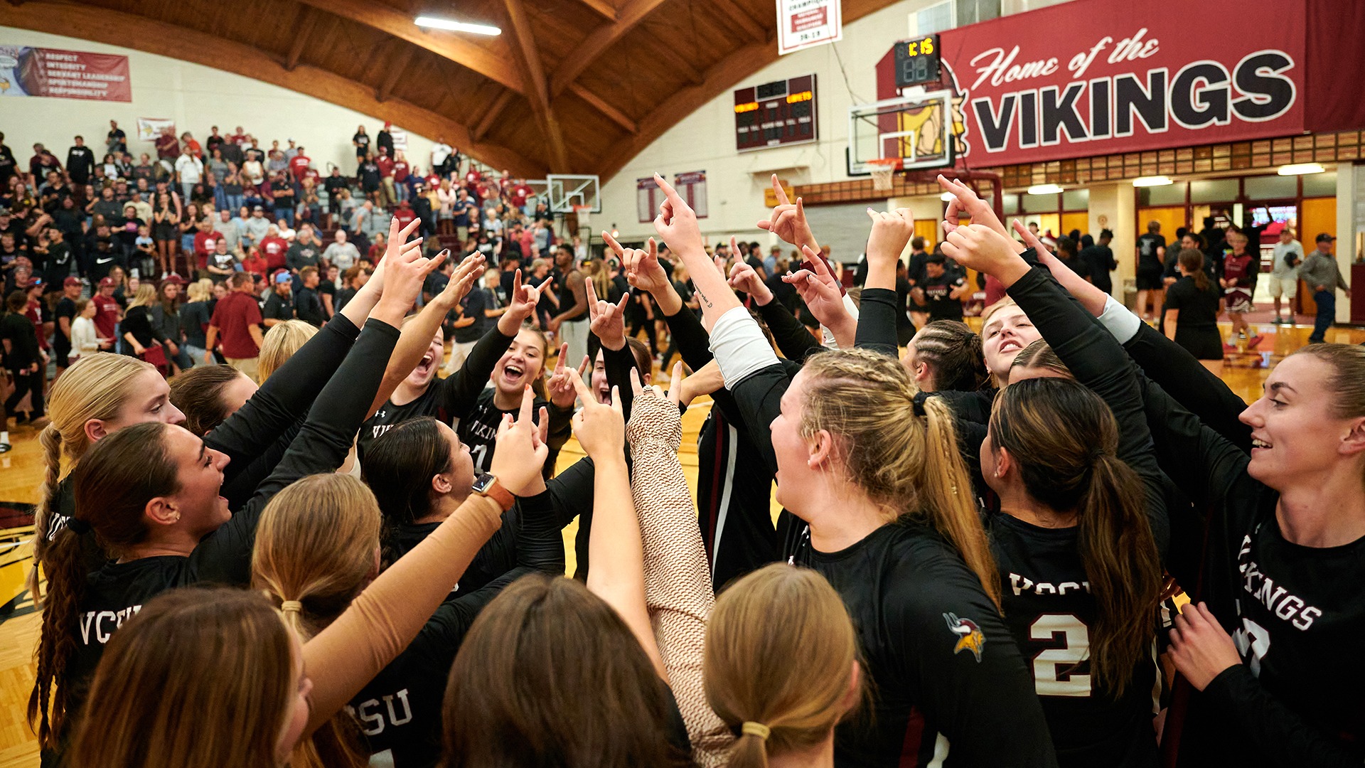 Viking volleyball concludes historic season - Valley City State University