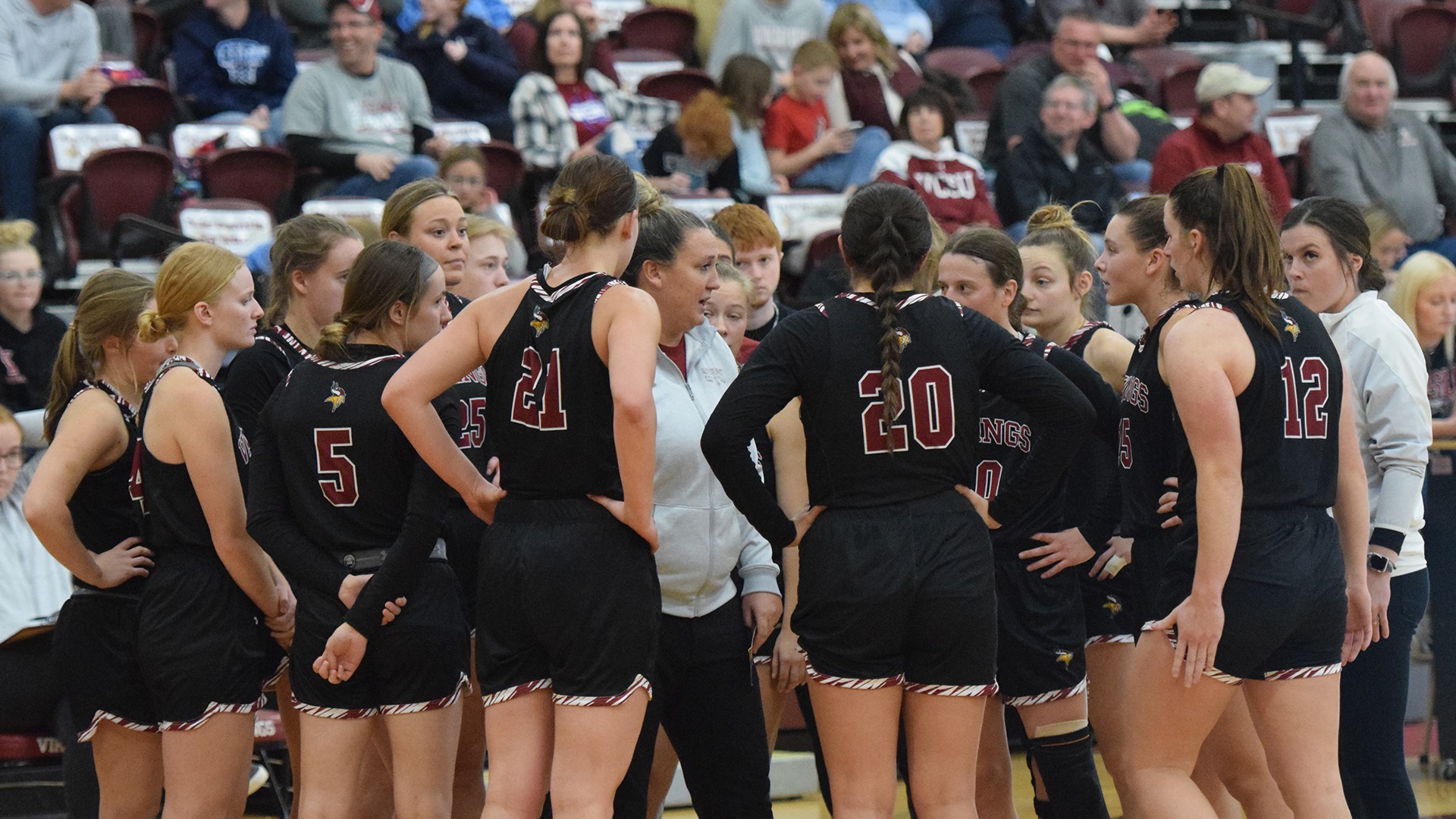 Vikings end season in NSAA Quarterfinal loss at Dickinson - Valley City ...