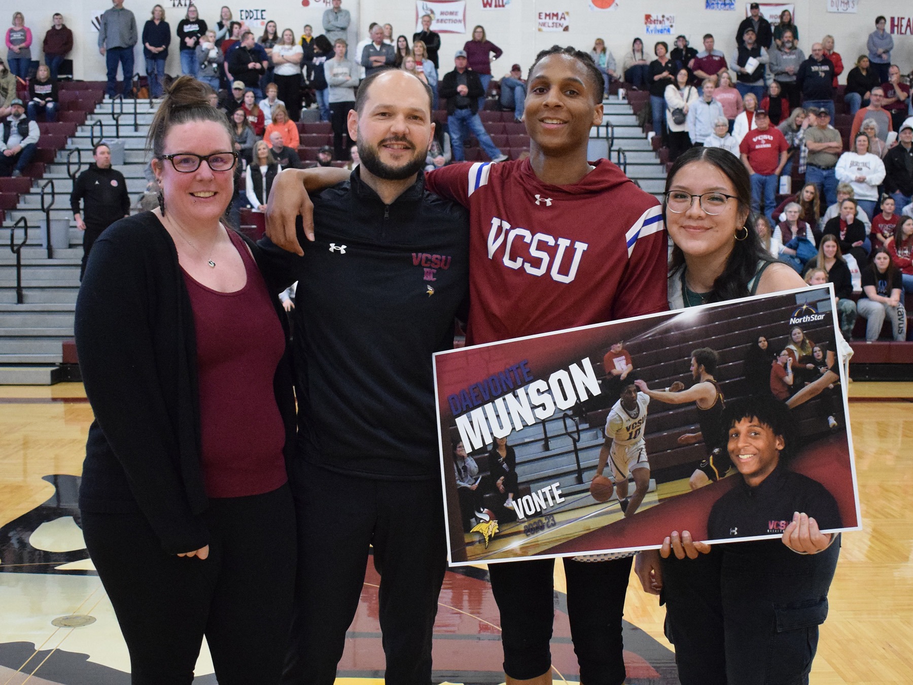 Daevonte Munson - 2022-23 - Men's Basketball - Valley City State University