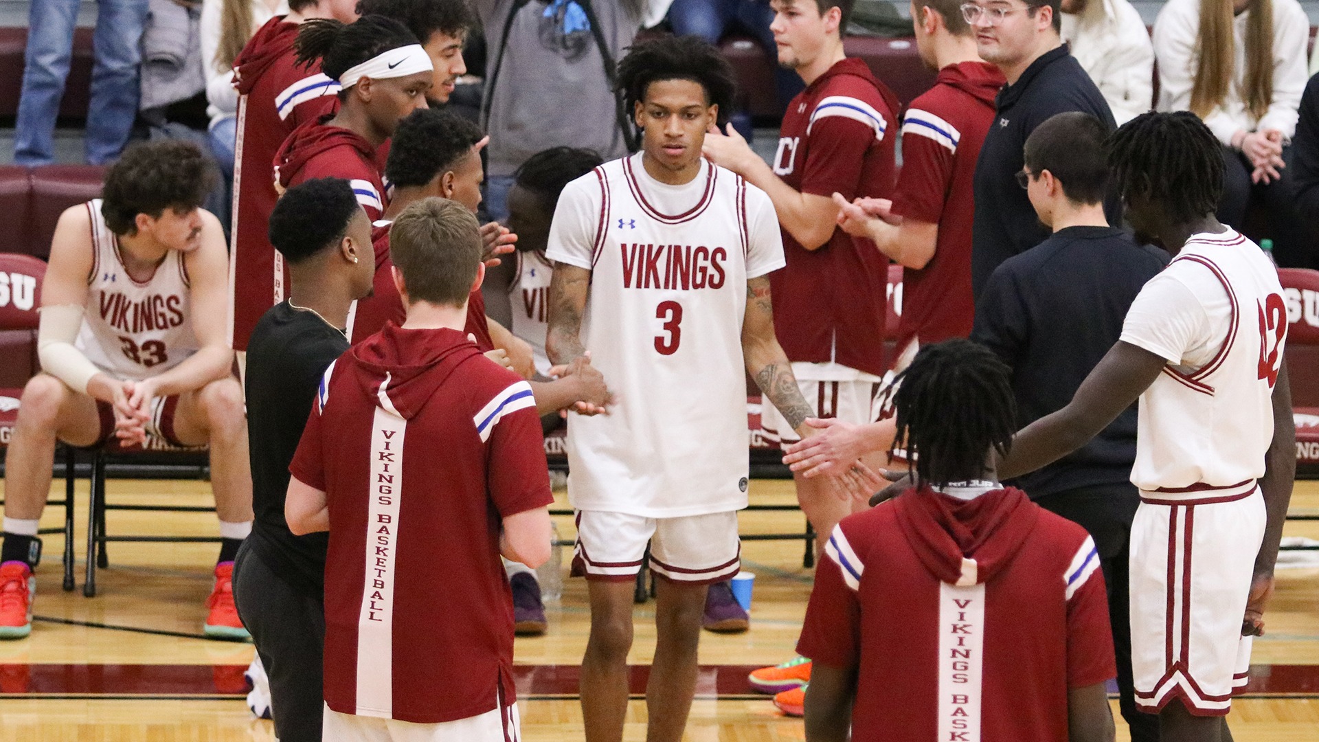 Bedgood's winner lifts Vikings to road victory - Valley City State ...
