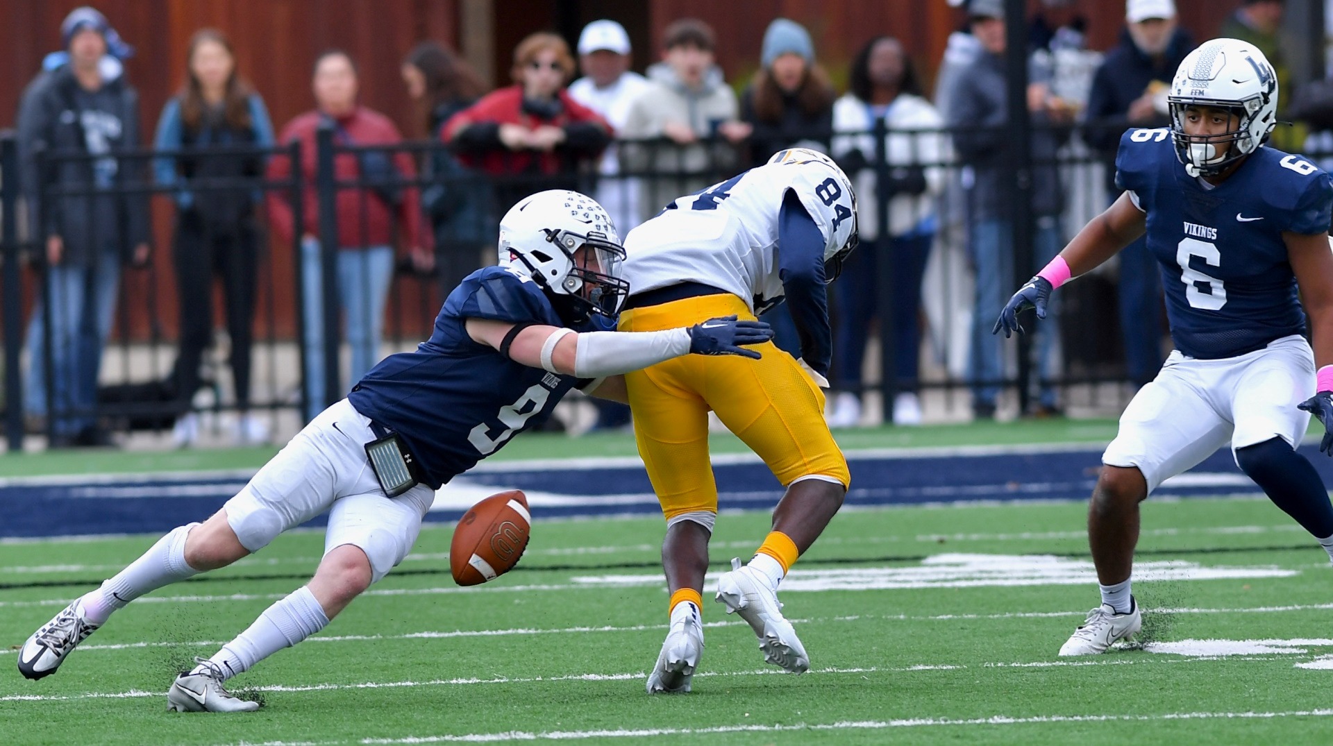 Vikings drop road contest at Chicago - Lawrence University