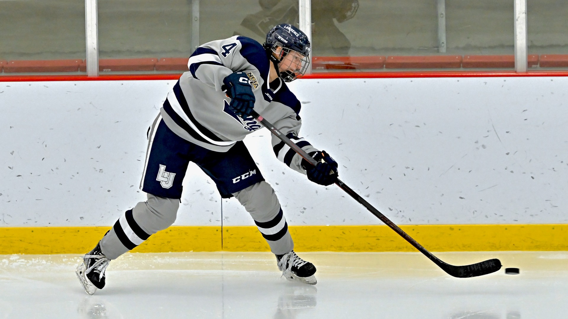 Lawrence drops league contest to Foresters - Lawrence University