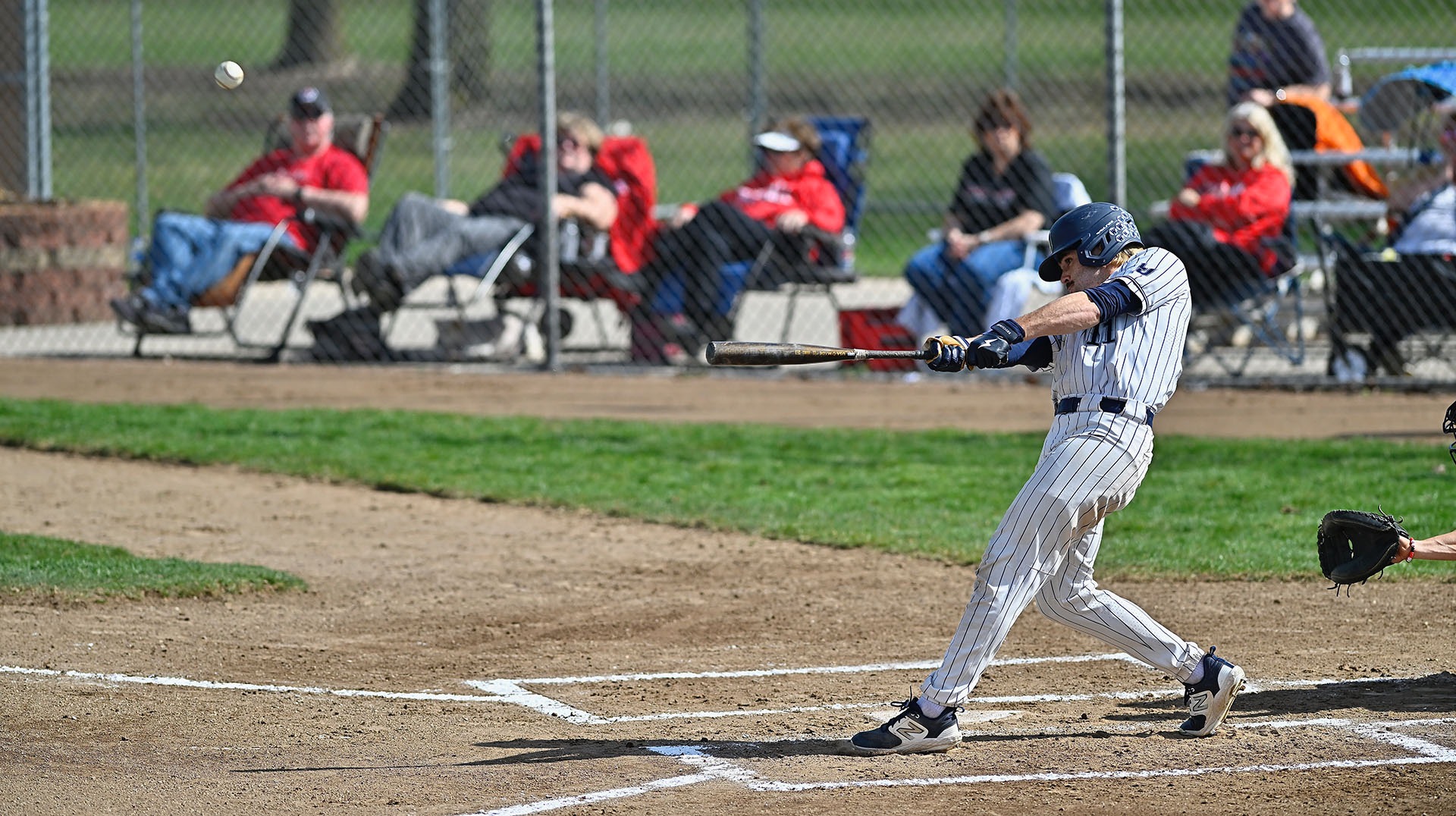 Offense powers Lawrence past Bucs - Lawrence University