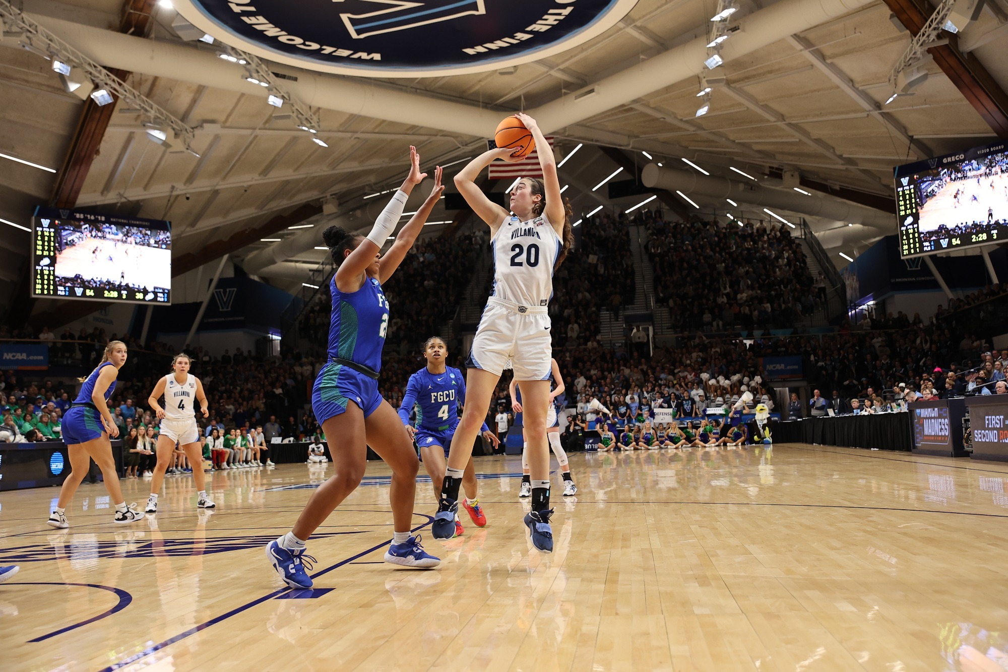 Maddy Siegrist - Women's Basketball - Villanova University