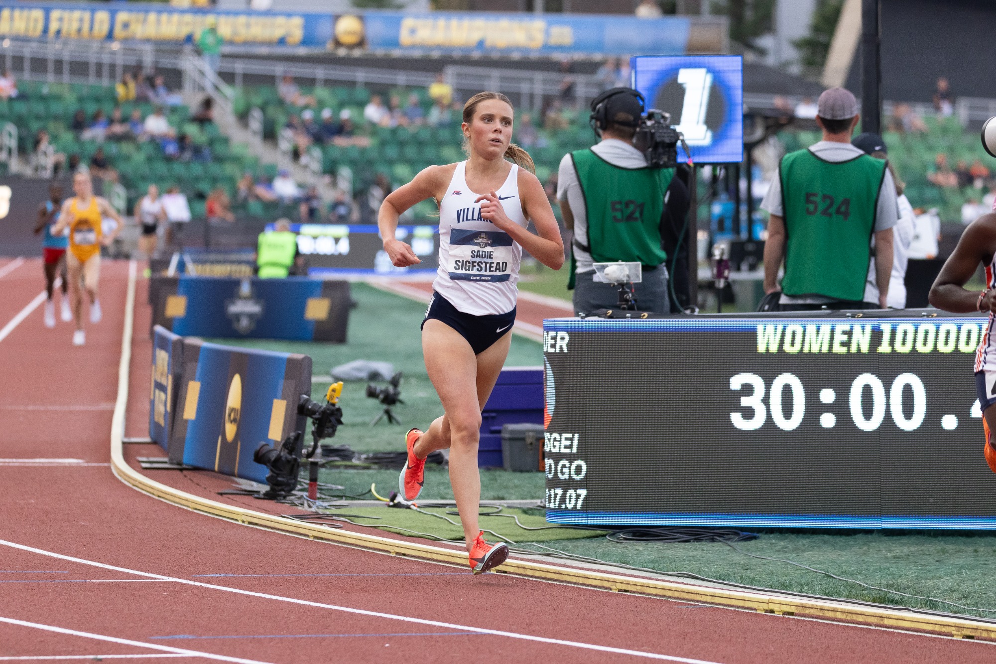 Sadie Sigfstead Earns Honorable Mention All-America Honors in 5000 ...