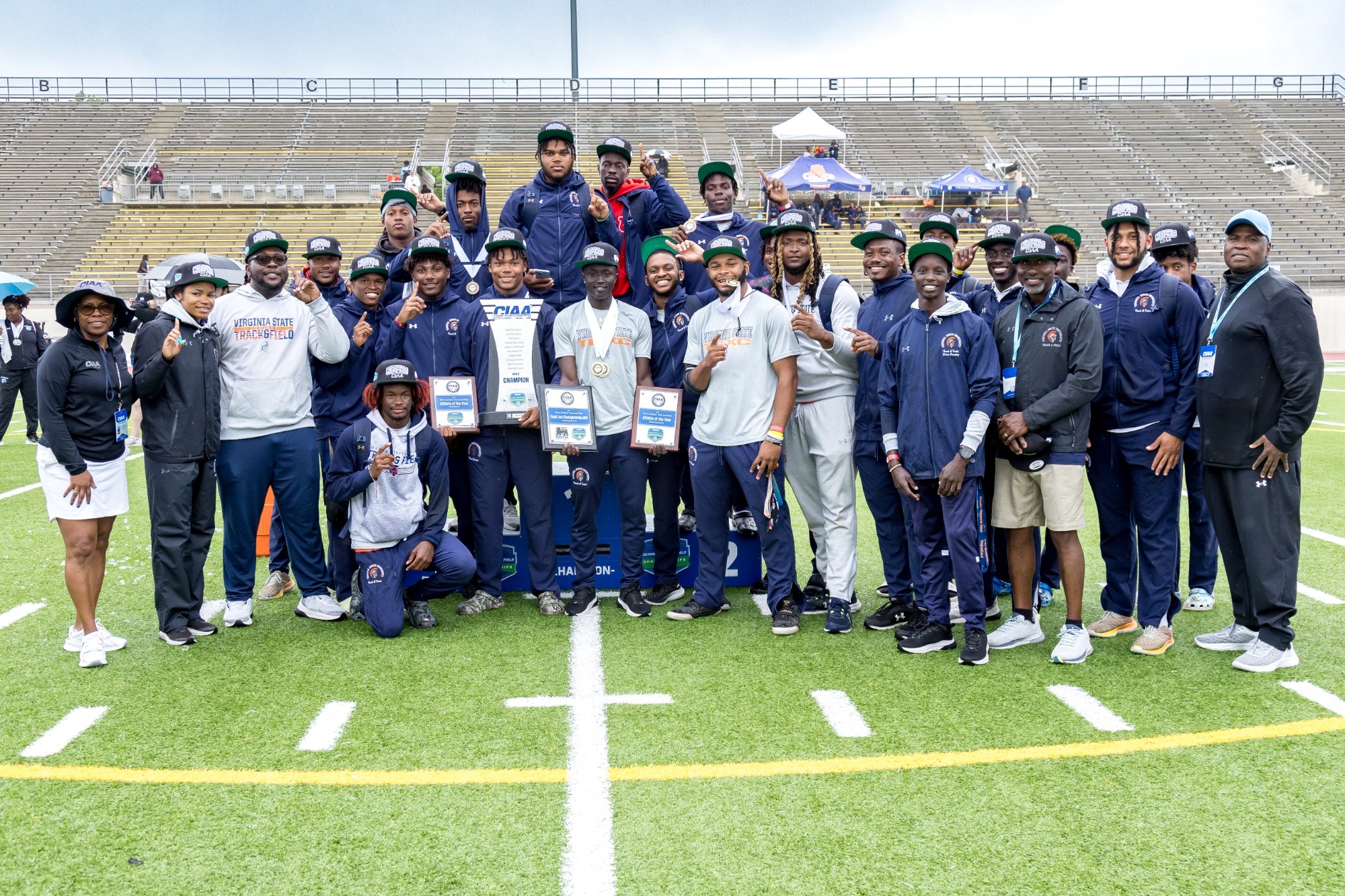 Men's Track gather multitude of first places finishes - Virginia State ...