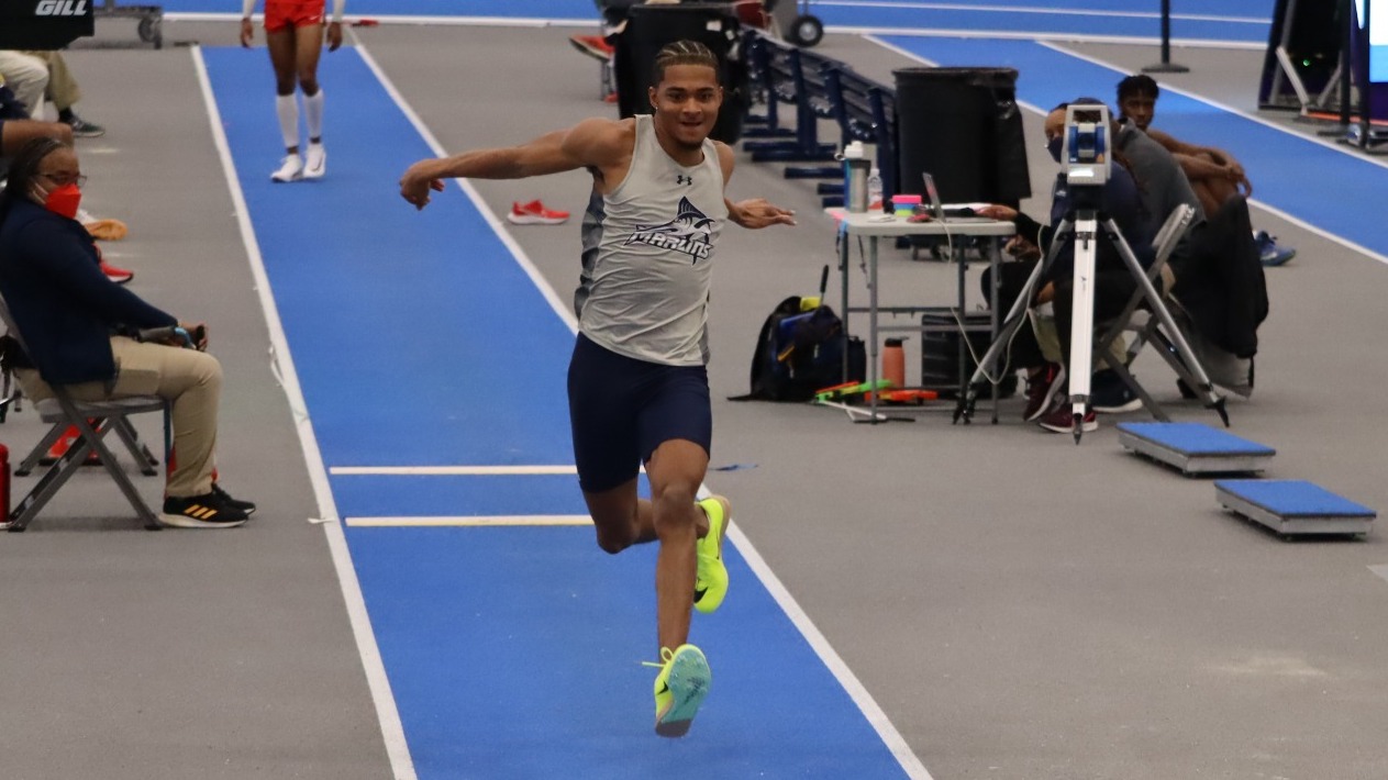 Bullock Finishes 17th in Triple Jump at Nationals - Virginia Wesleyan ...