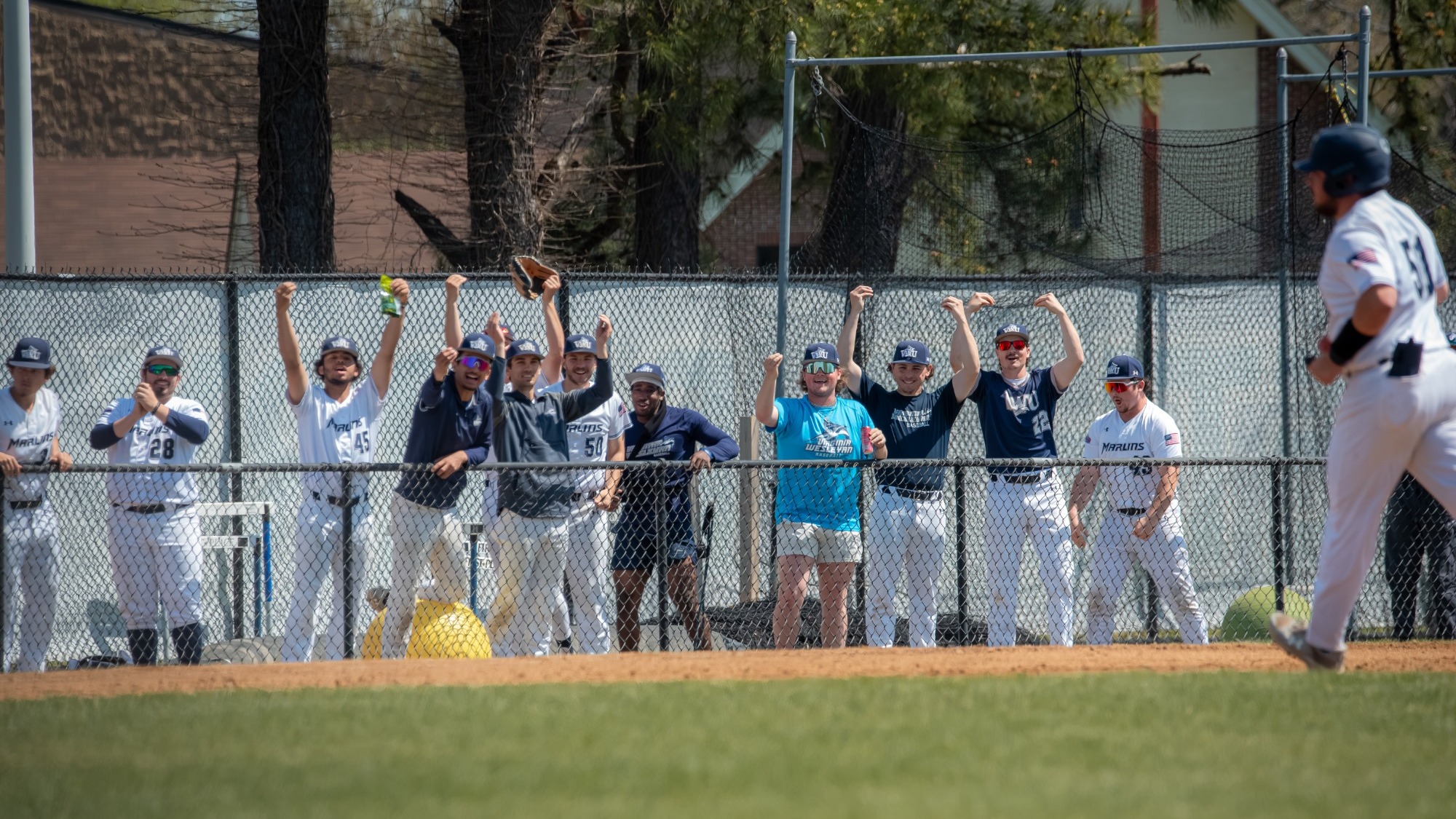Baseball splits senior day double header against Washington and Lee ...