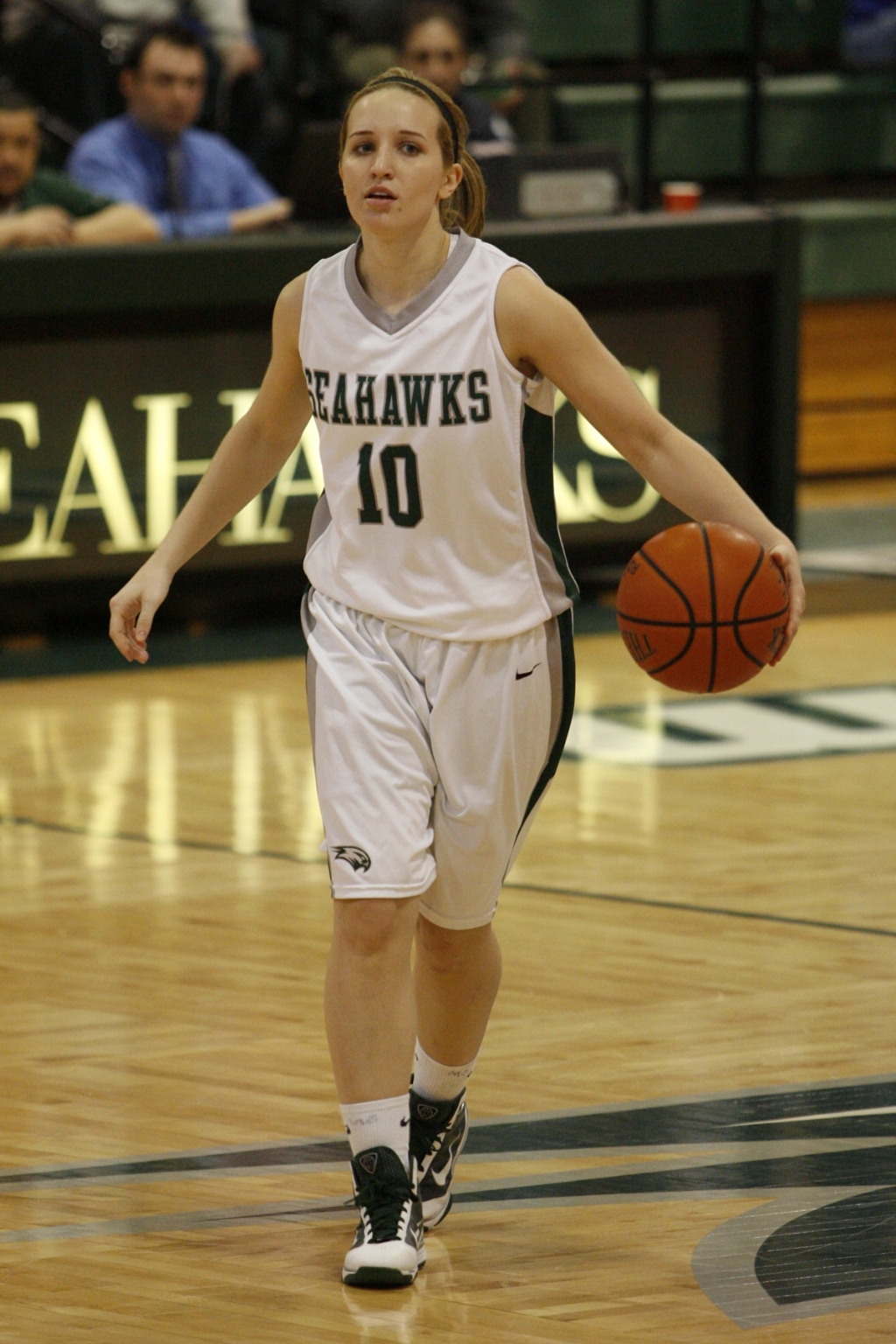 Stephanie McBride - 2010 - Women's Basketball - Wagner College Athletics